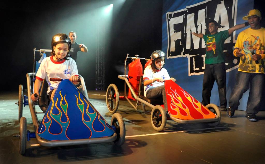 Hip-hop concert excites students about science