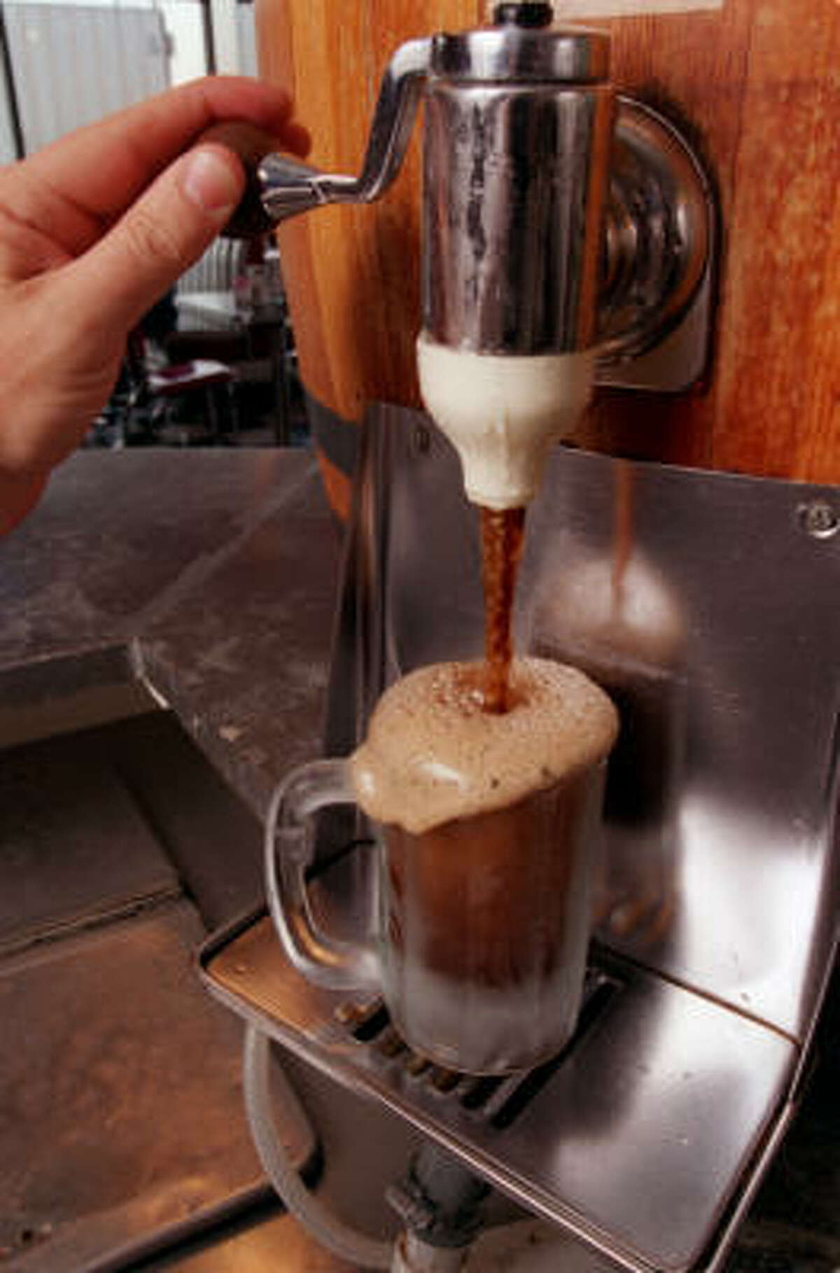 How to make a root beer float
