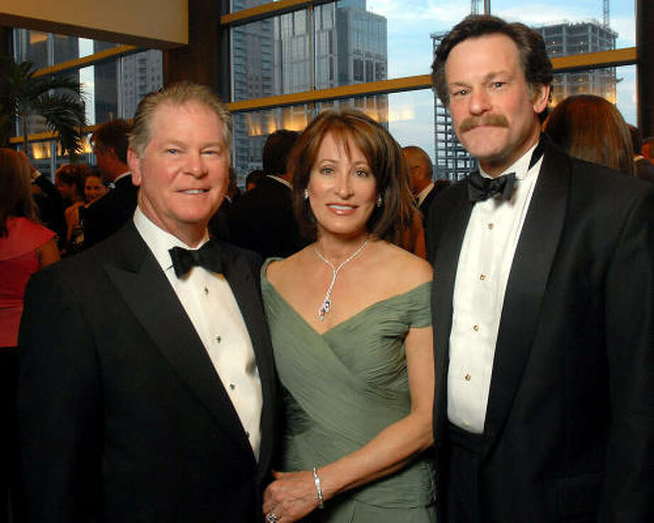 High-dollar glitz - Houston Chronicle