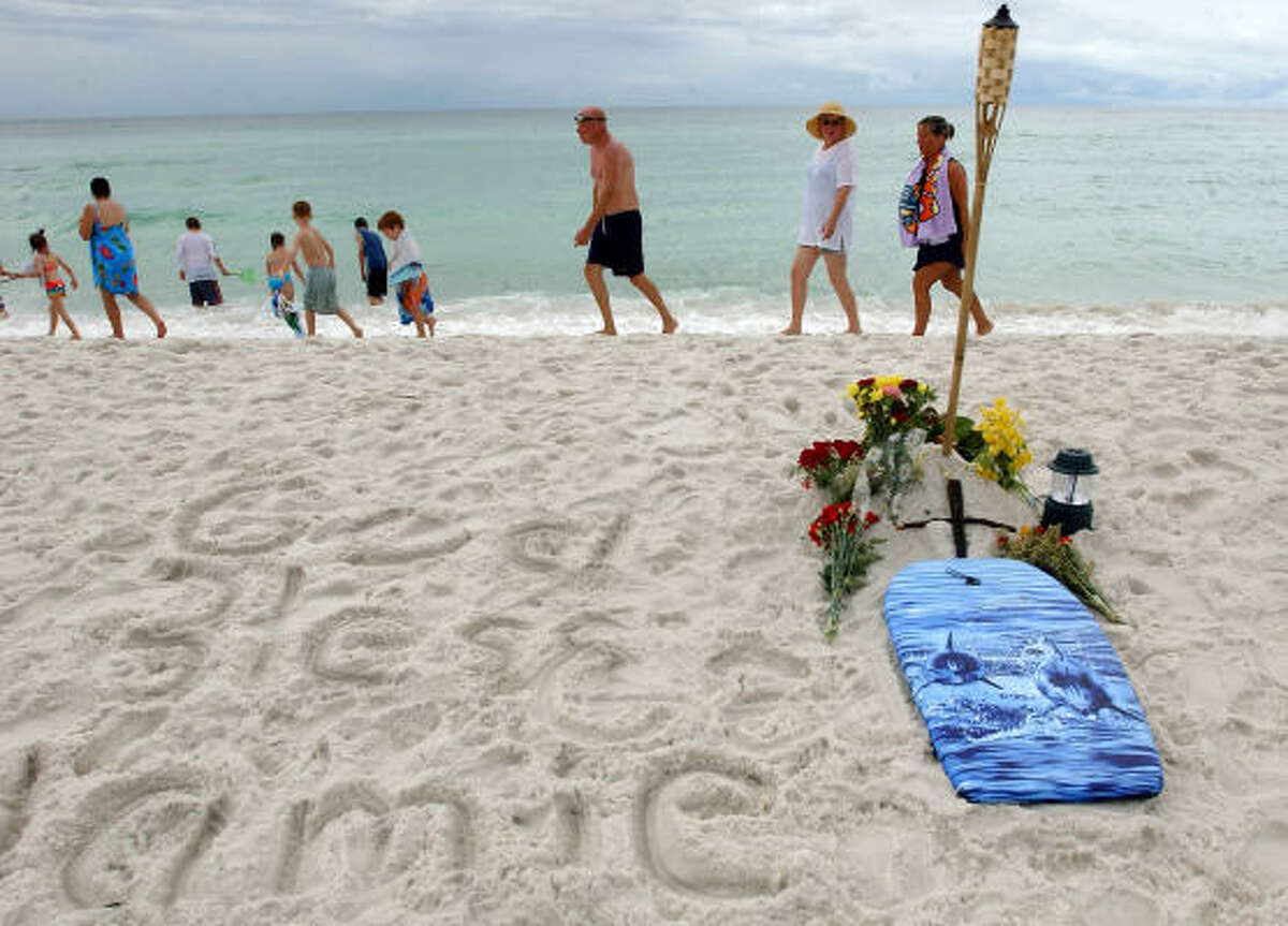 Apparent shark bite in Galveston calls for beach safety