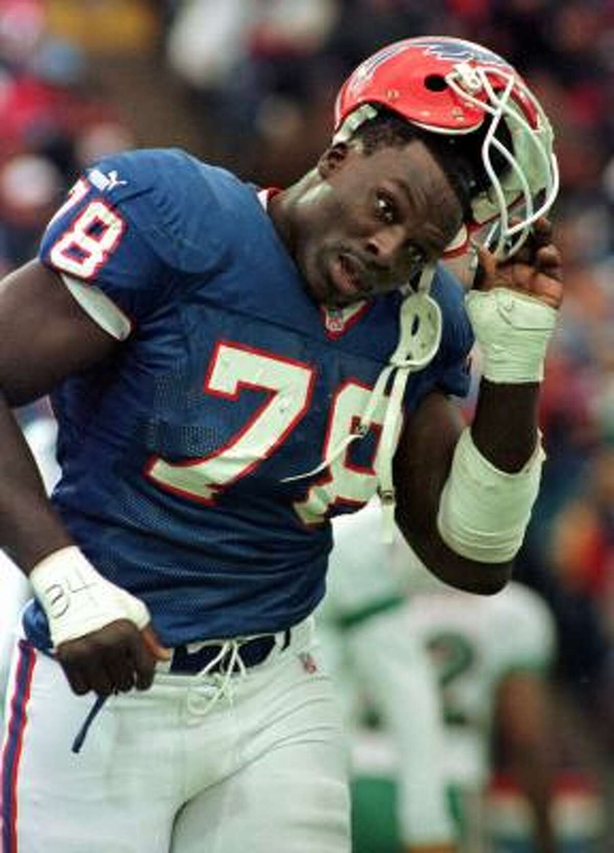 6 of 17 finalists make the cut for the NFL Hall of Fame