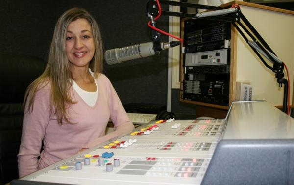 Wendy Miller back on ACC's airwaves (w/photo)