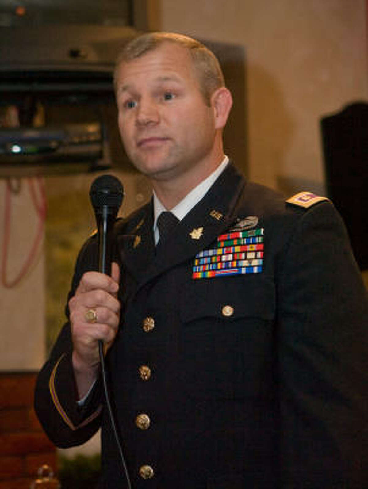 Community greets Fort Bend soldiers