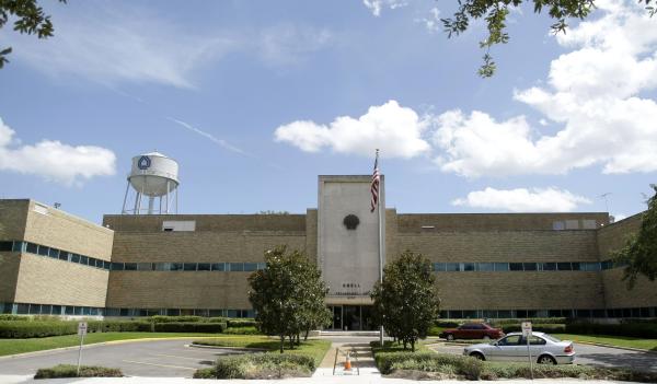 Shell outgrows Bellaire technology hub