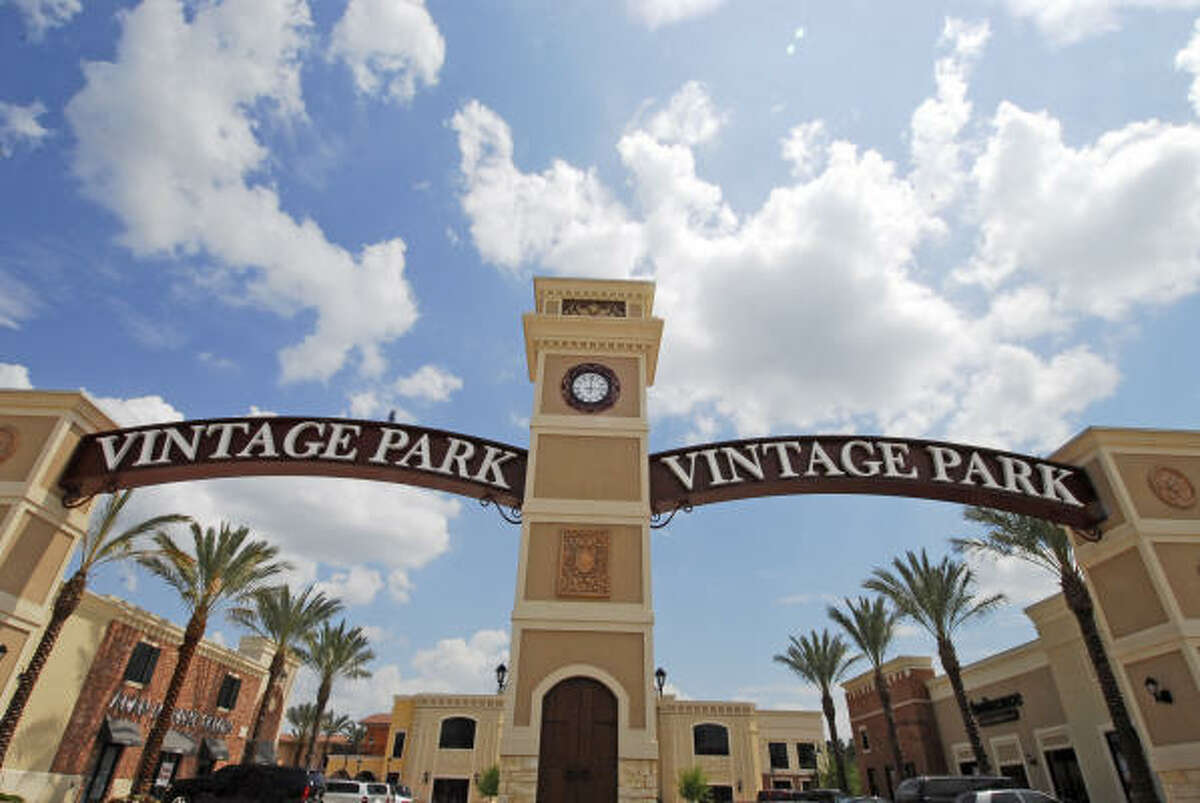 Retailers gain momentum at Vintage Park (with photos)