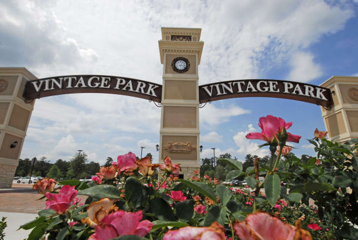 Retailers gain momentum at Vintage Park (with photos)