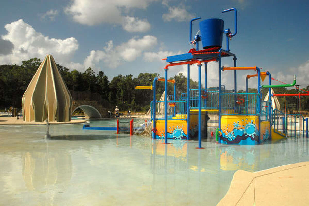 Woodlands ready to make splash with pool opening (with photos)