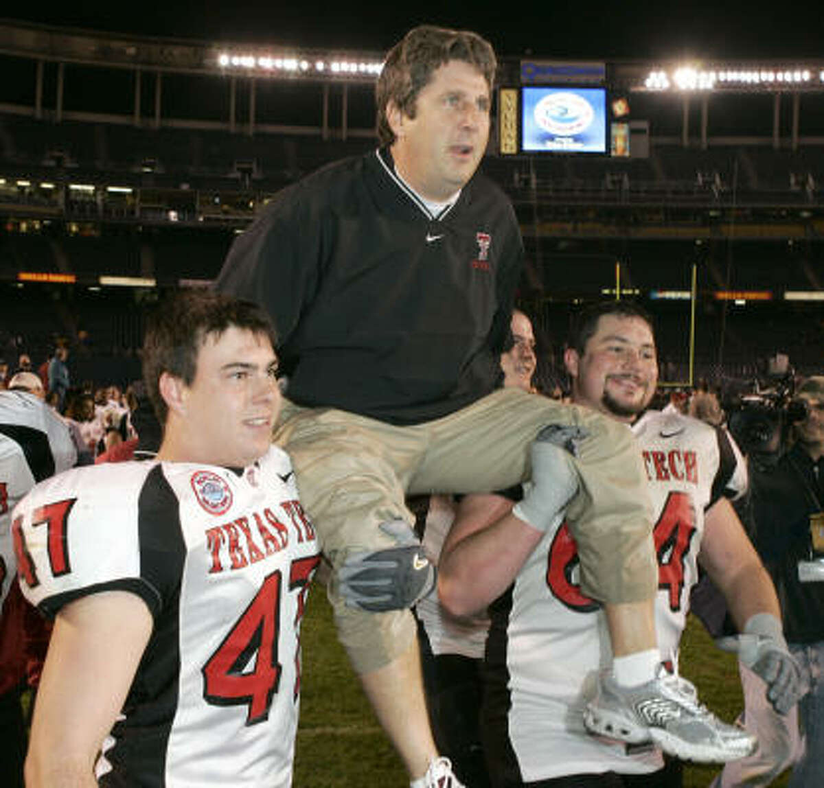 Mike Leach offers expert advice on wedding planning