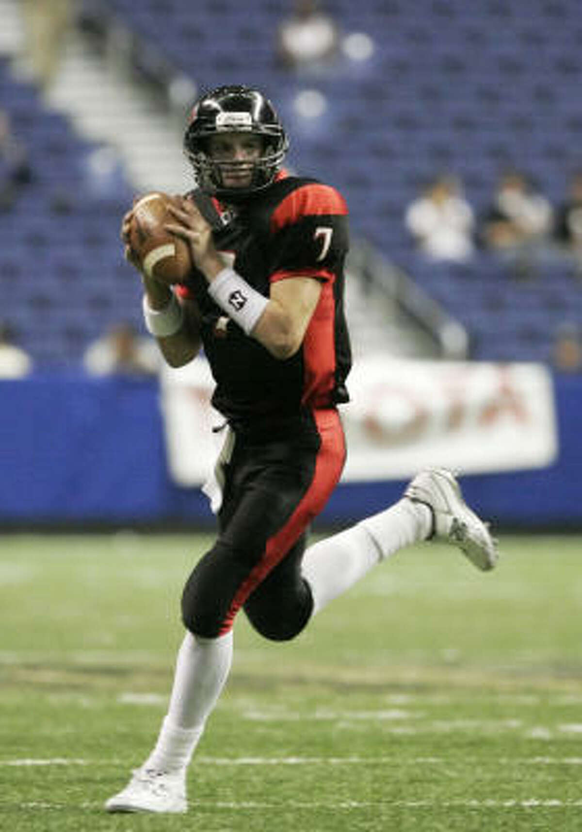 Lake Travis’ Gilbert commits to Texas for 2009