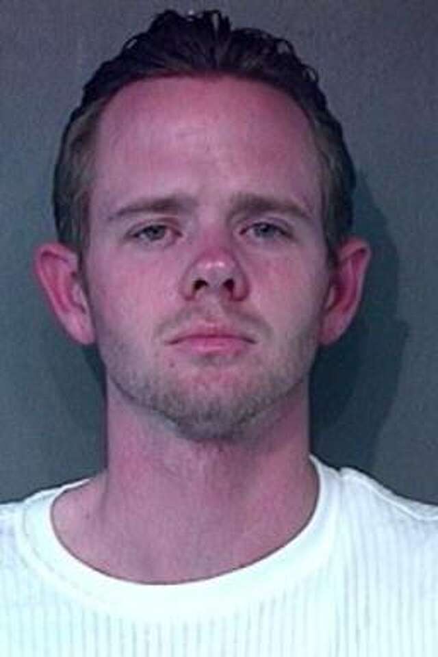 Murder suspect breaks out of Waller County Jail