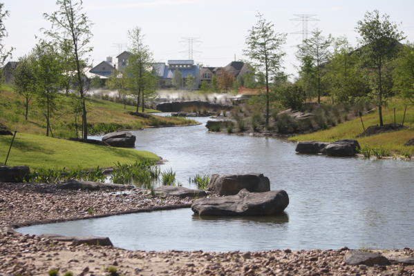 Water provides unifying force at Towne Lake (with photos)