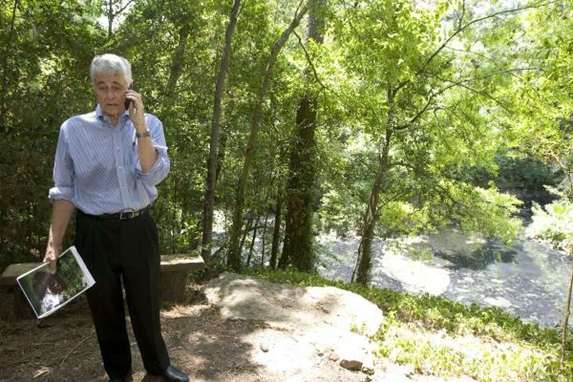 Buffalo Bayou tributary flushed after sewage leak