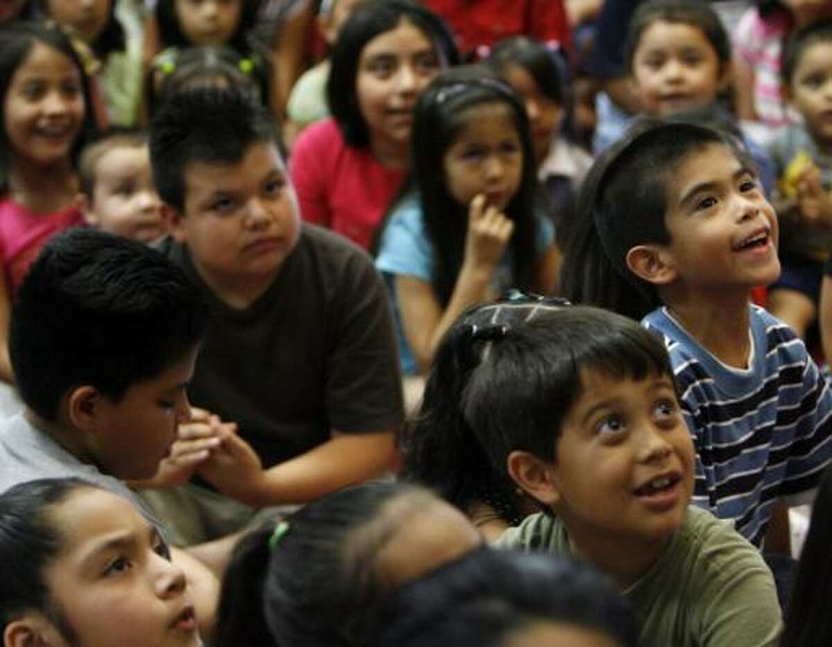 Puppet ministry gets Word across to young minds