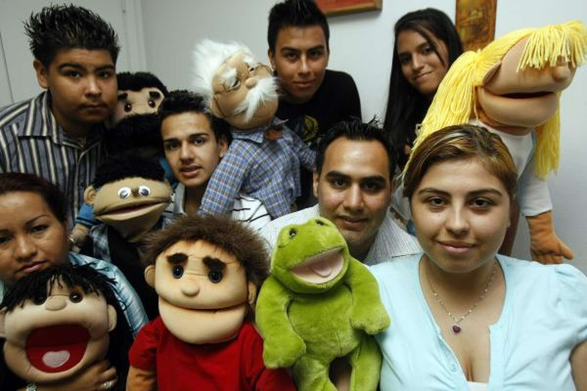 Puppet ministry gets Word across to young minds