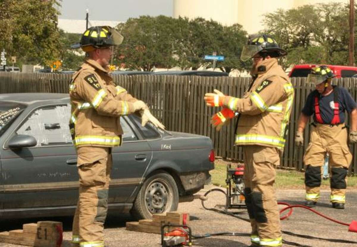 Sugar Land Fire Department draws crowd to open house