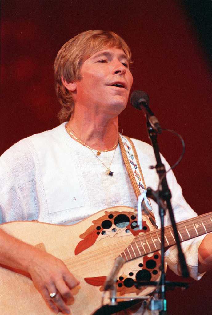 Move to name peak for singer John Denver hits snag