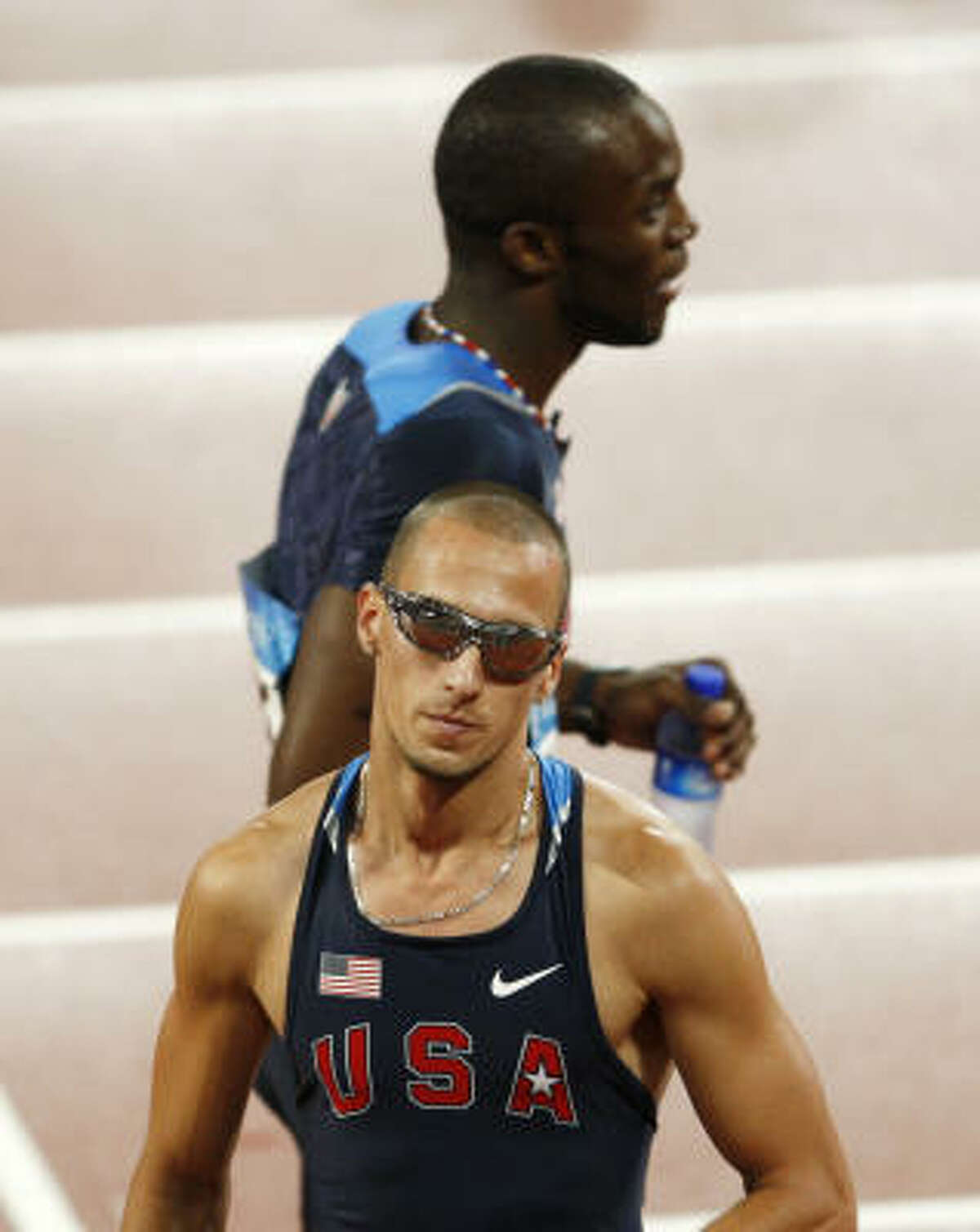 Merritt beats Wariner to take gold in men's 400