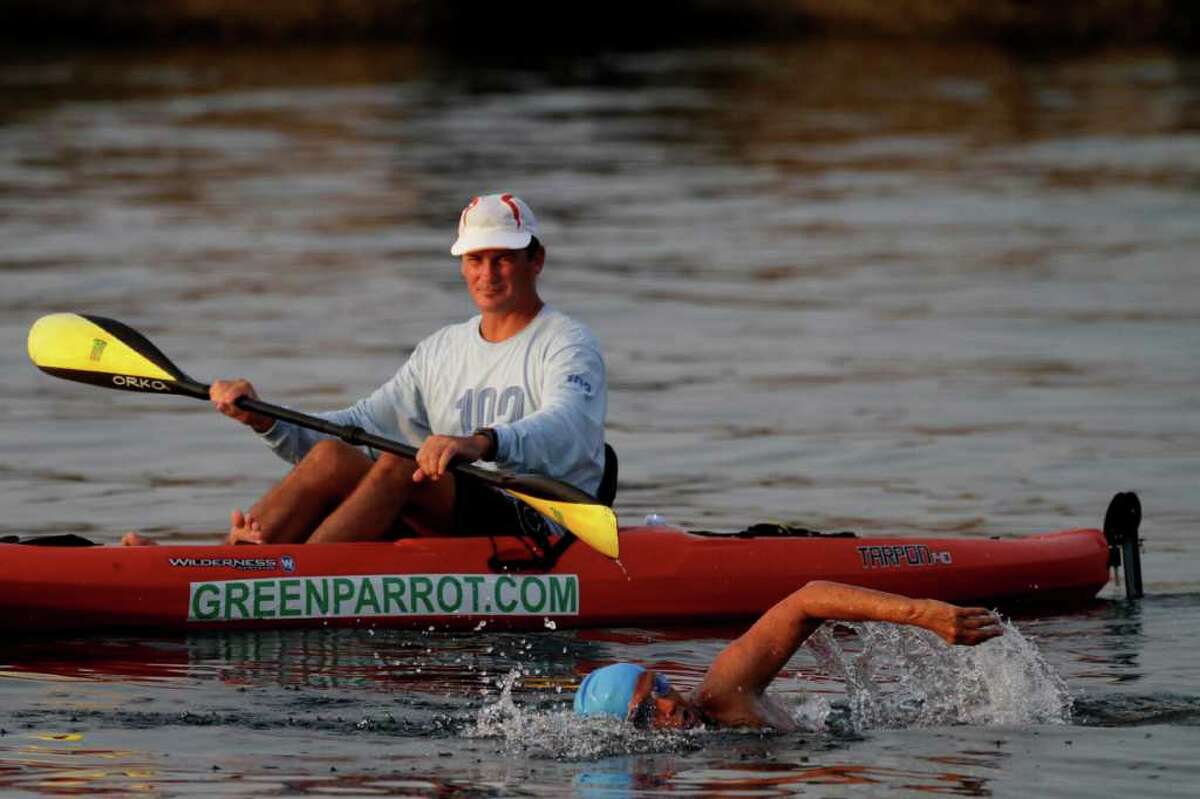 Nyad 'swimming strongly' from Cuba to Fla.