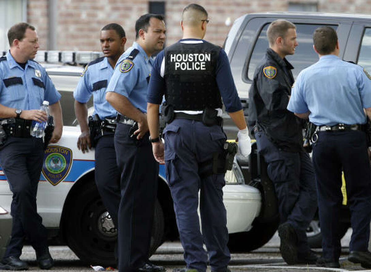 HPD officer won't be indicted in fatal shooting
