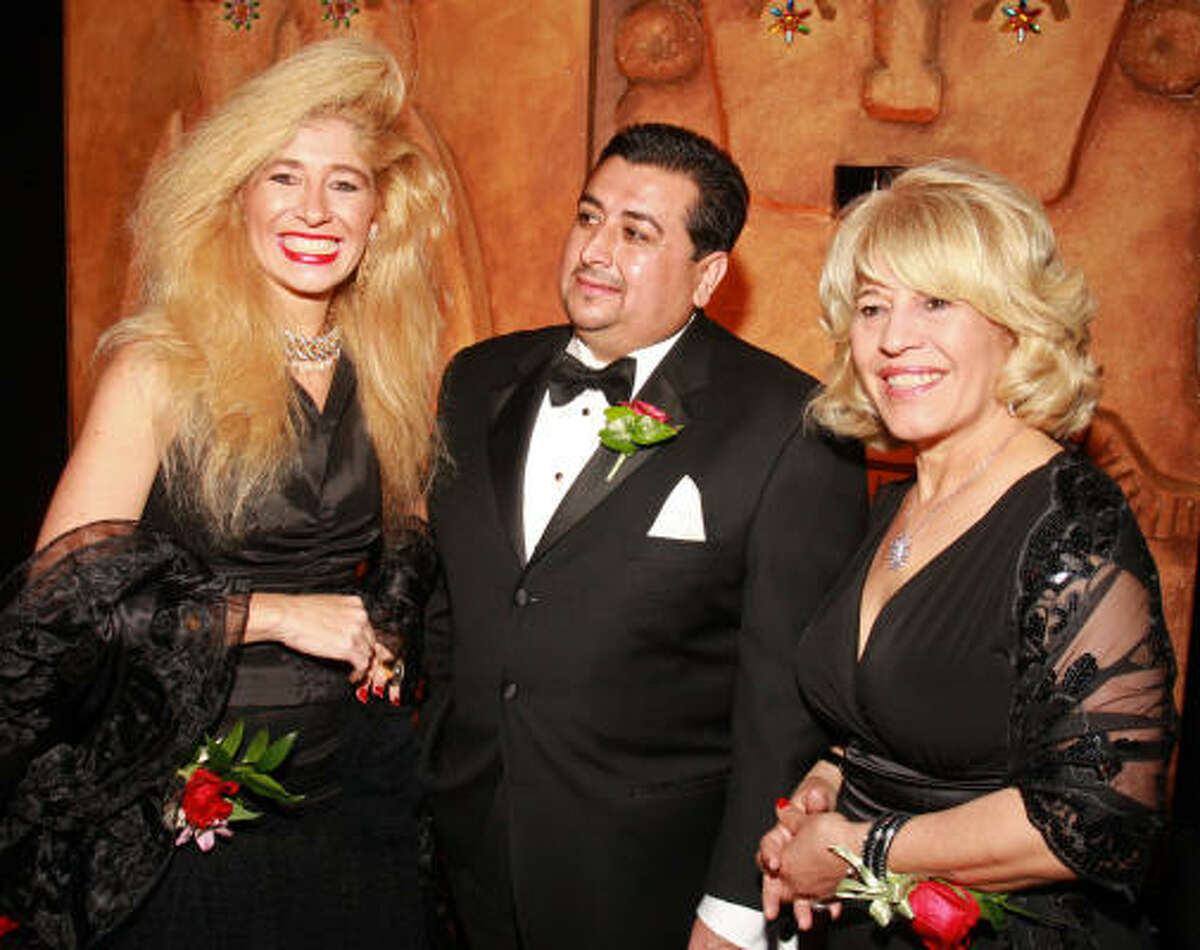 Talento Bilingüe: 30 years of corazón