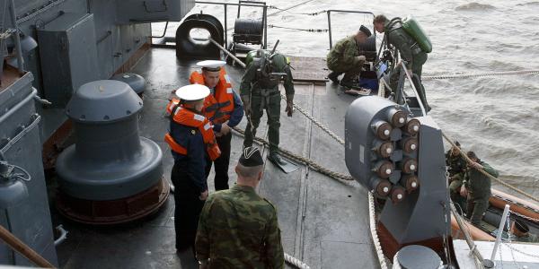 Pirate attack on tank-carrying vessel draws Russia's ire