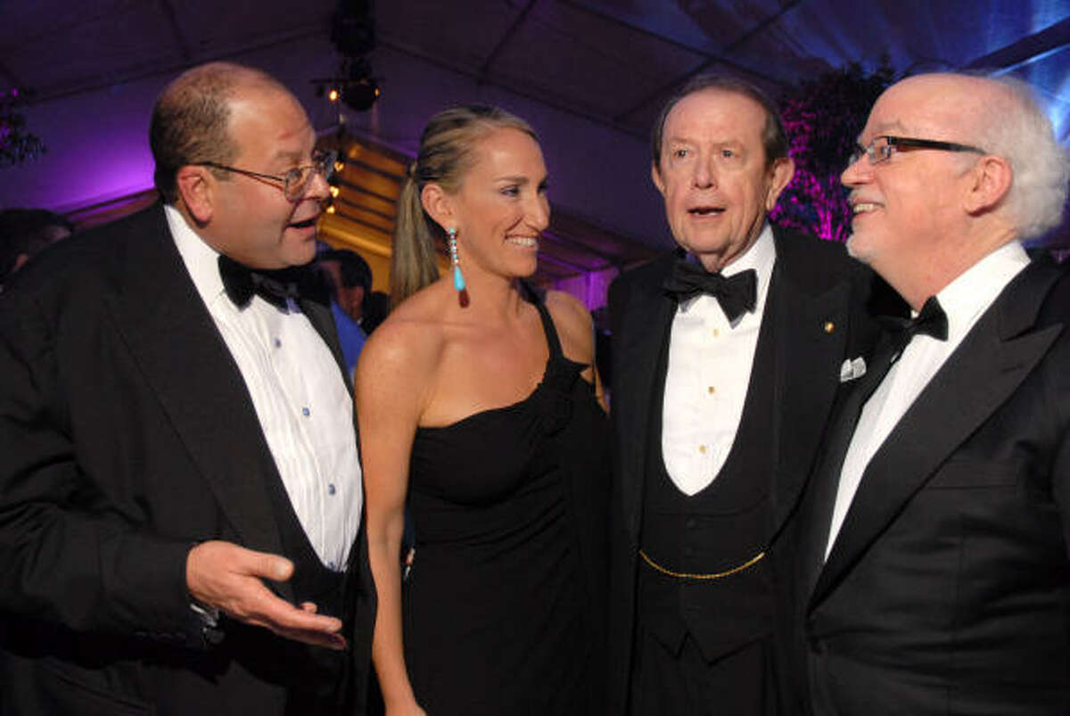 Well-heeled crowd celebrates Alley anniversary