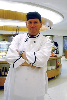 Former cook for President Reagan to handle dining duties at university