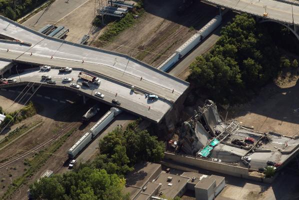 Police say more victims still in cars after bridge collapse