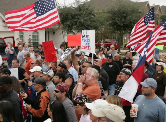 Pasadena protest over slain burglars heats up