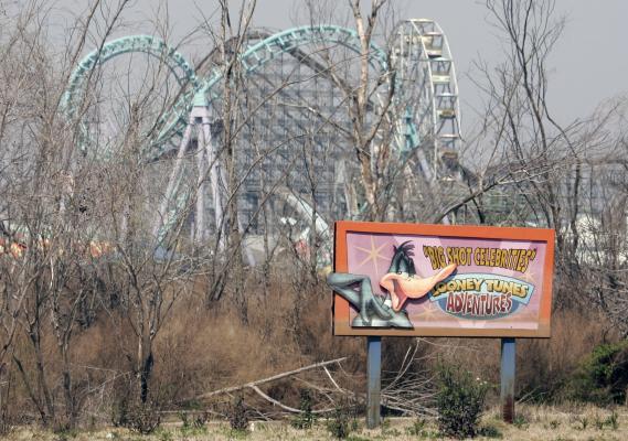 Abandoned New Orleans Six Flags slated for new life