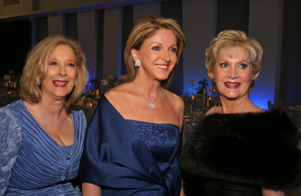 UH opera house marks 10th anniversary