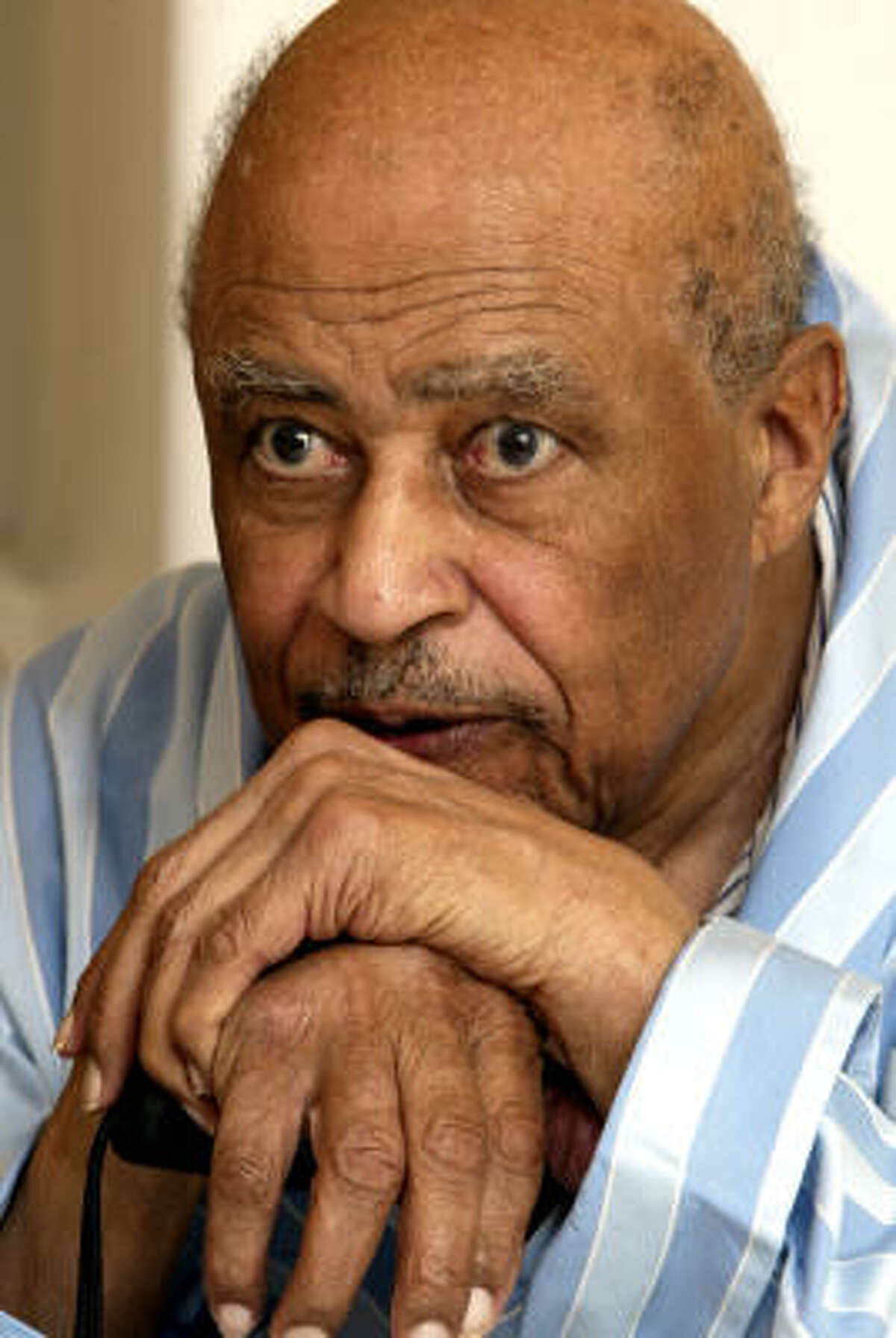 Former Grambling coach Eddie Robinson dies Former Grambling coach Eddie Robinson dies