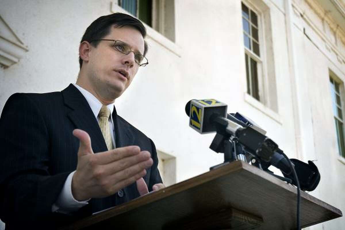 Suspect indicted in 1992 East Texas triple slaying