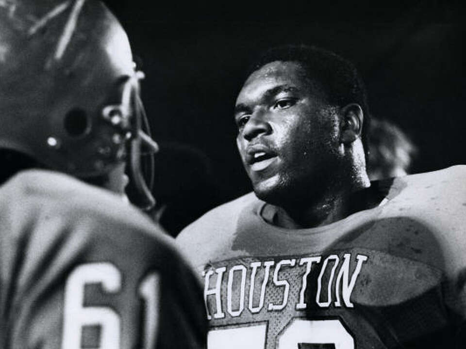 '70s UH standout Whitley to enter College Hall of Fame