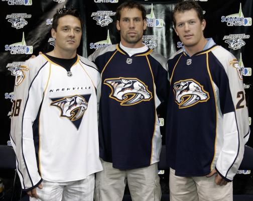 Predators could be sold to group that keeps team in Nashville