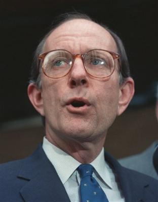 Longtime Reagan adviser Michael Deaver dies