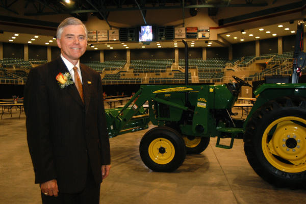 Merrell reflects on term as superintendent (w/audio)