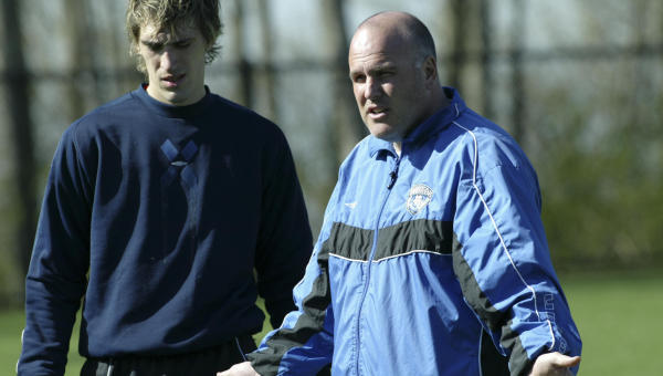 Toshack hired as goalie coach for Dynamo