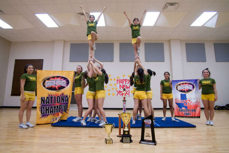 Spring Woods High cheerleaders win at state, national tourneys ...