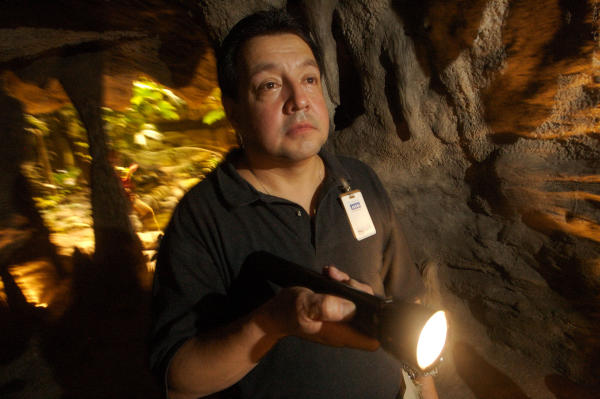 Museum guard has stories to rival Hollywood blockbusters