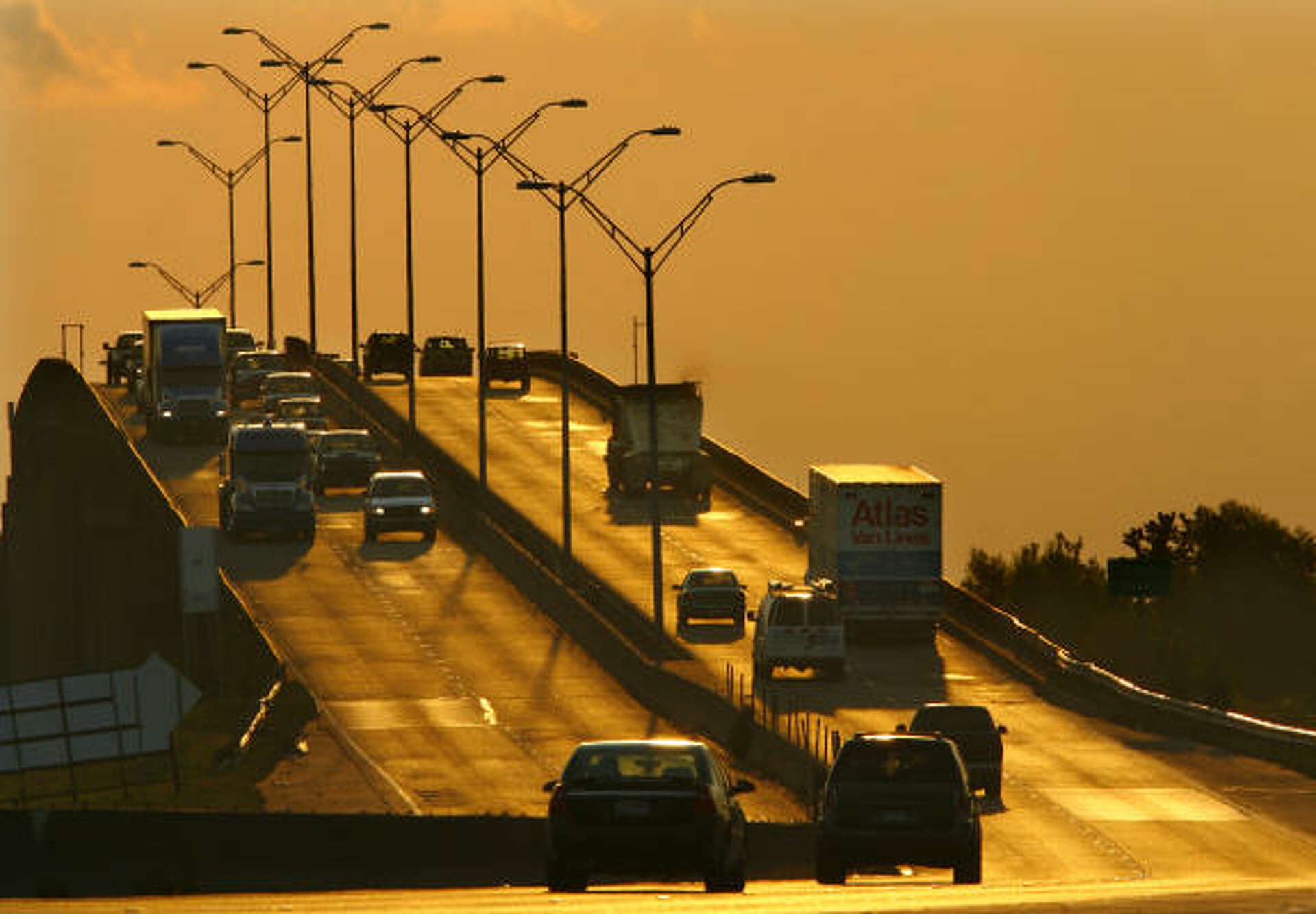 I-10's tricky Trinity River bridge to be replaced
