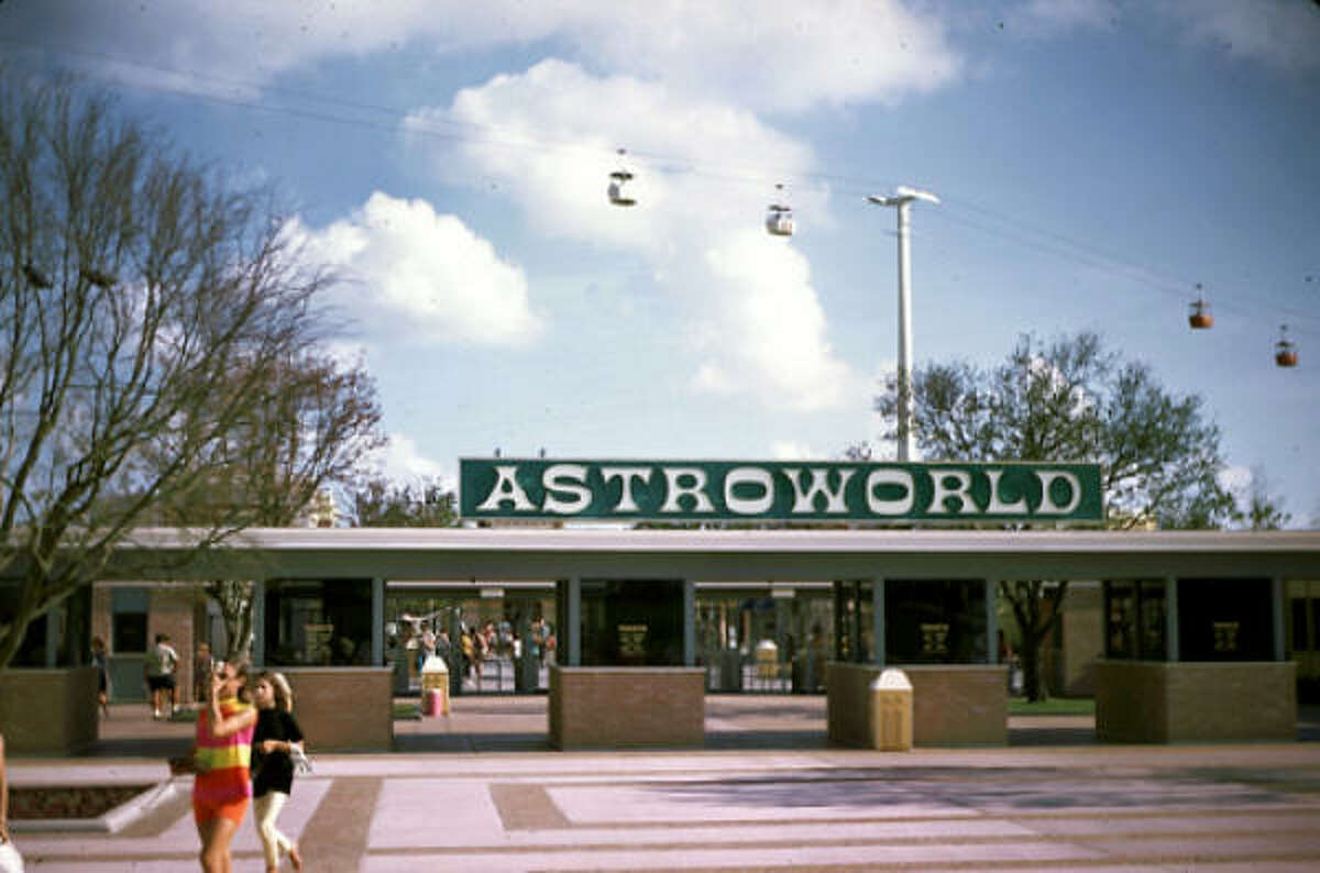 Remembering the long-lost amusement parks of Texas
