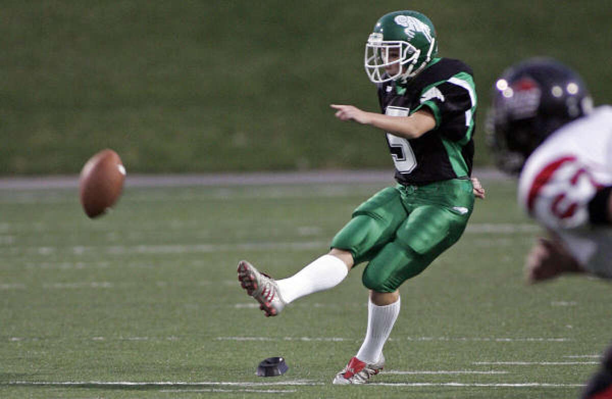 Female kicker gets it done for Mayde Creek
