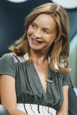Calista Flockhart returns to TV with Brothers & Sisters