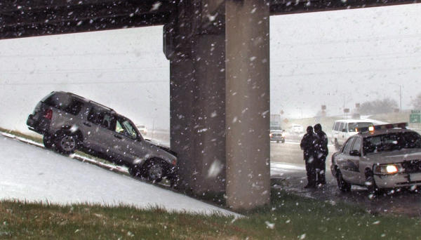 Snow, sleet hit North Texas