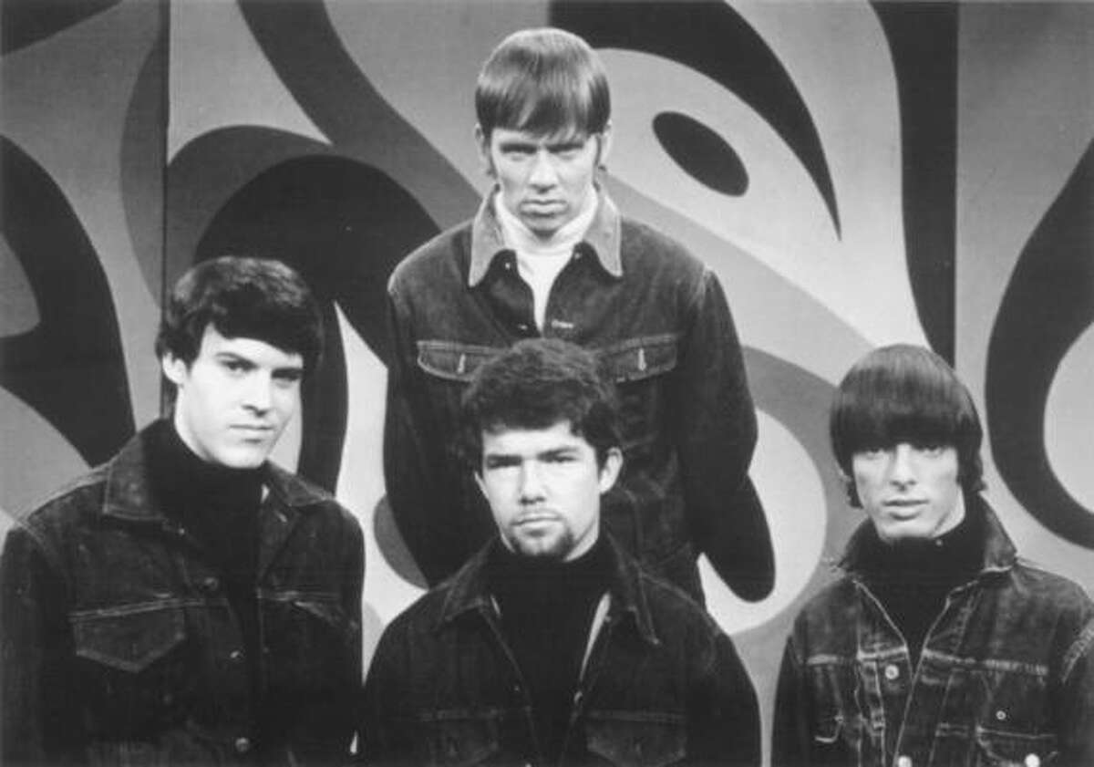 Davie Allan and more surf rock performers