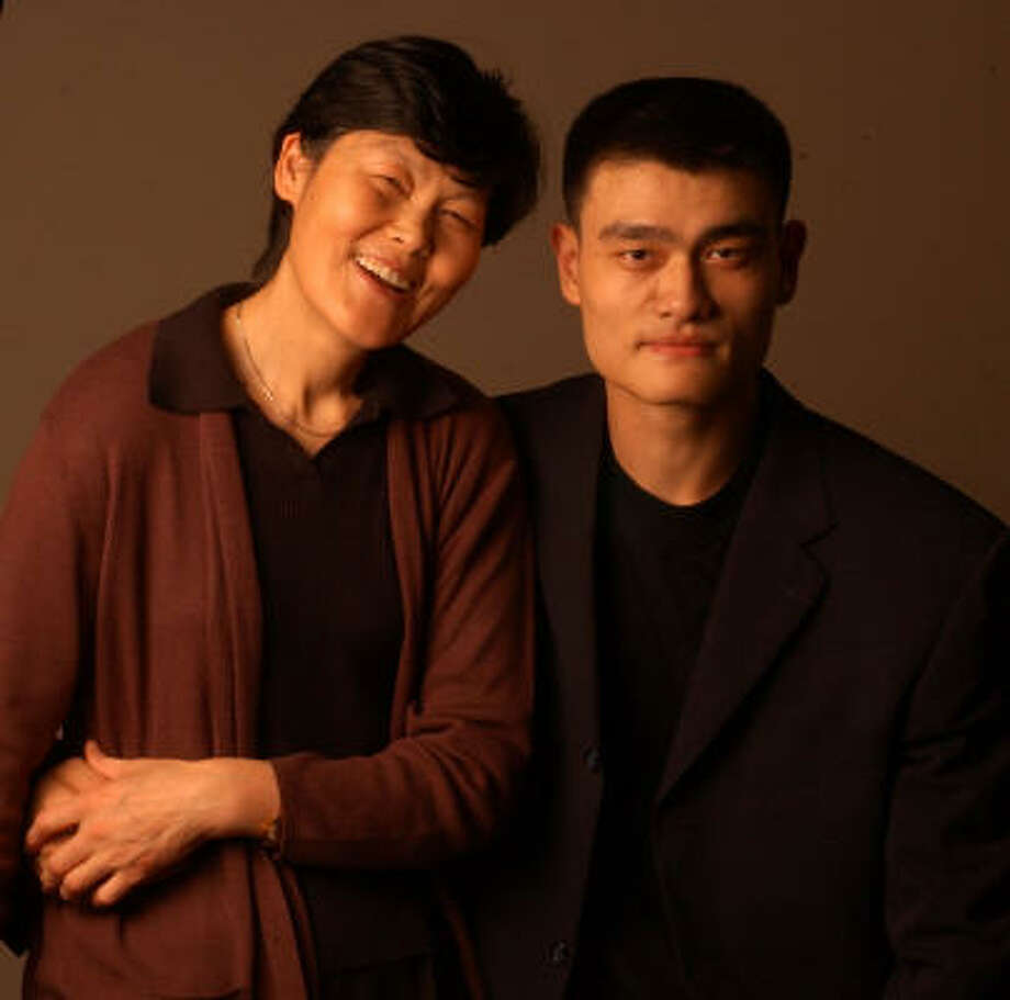 SPORTS IN THE FAMILY - Houston Chronicle