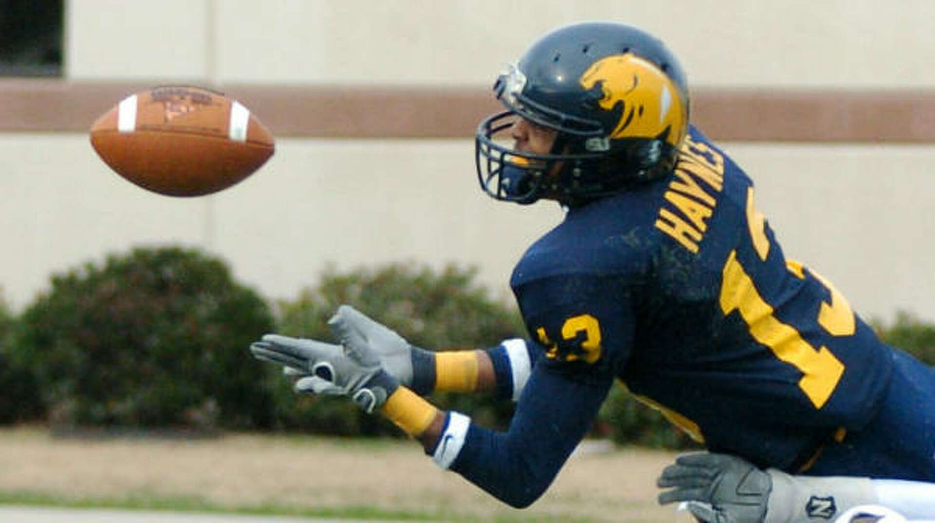 Winning a way of life for La Marque football
