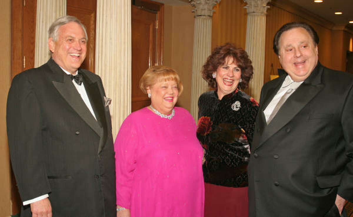 Starlight Ball toasts 'icons'