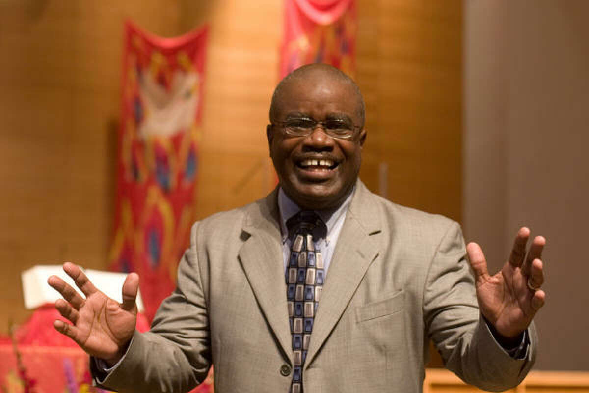 Pastor has 'huge cheering section'